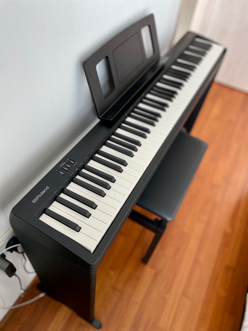 Roland FP10 portable digital piano, Hobbies & Toys, Music & Media ...