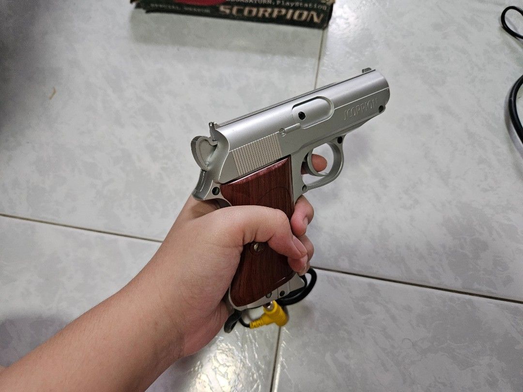 Scorpion Lightgun Gun Controller PS1 Sega Saturn Boxed, Hobbies & Toys ...