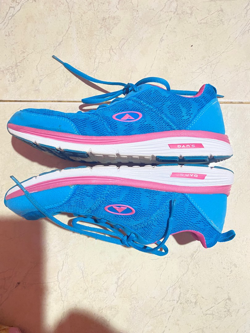 Sepatu Sport Dan’s Wanita, Olah Raga, Perlengkapan Olahraga Lainnya di ...