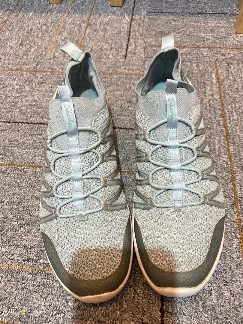 Skechers US8.5, Women's Fashion, Footwear, Sneakers on Carousell