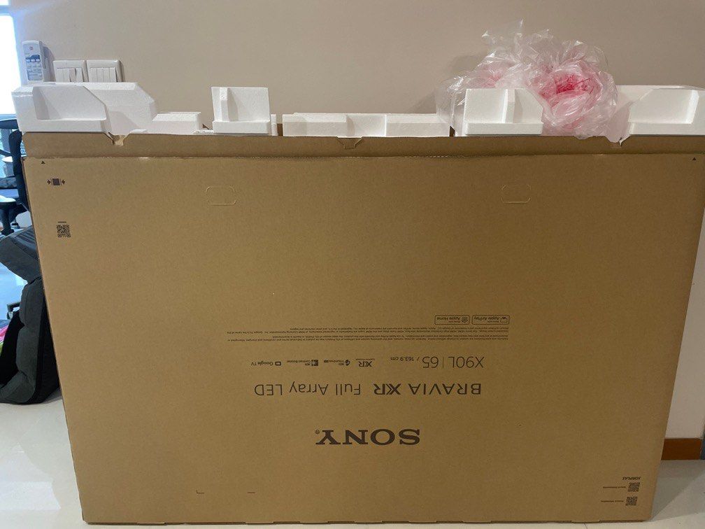 Sony TV box, TV & Home Appliances, TV & Entertainment, TV on Carousell