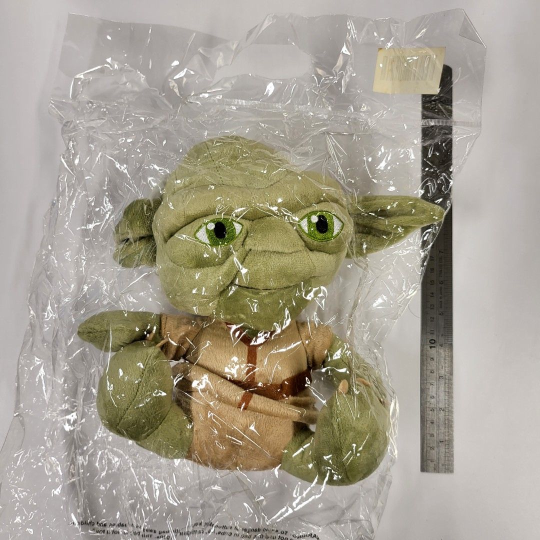 Star Wars Yoda plushie, Hobbies & Toys, Memorabilia & Collectibles, Fan ...