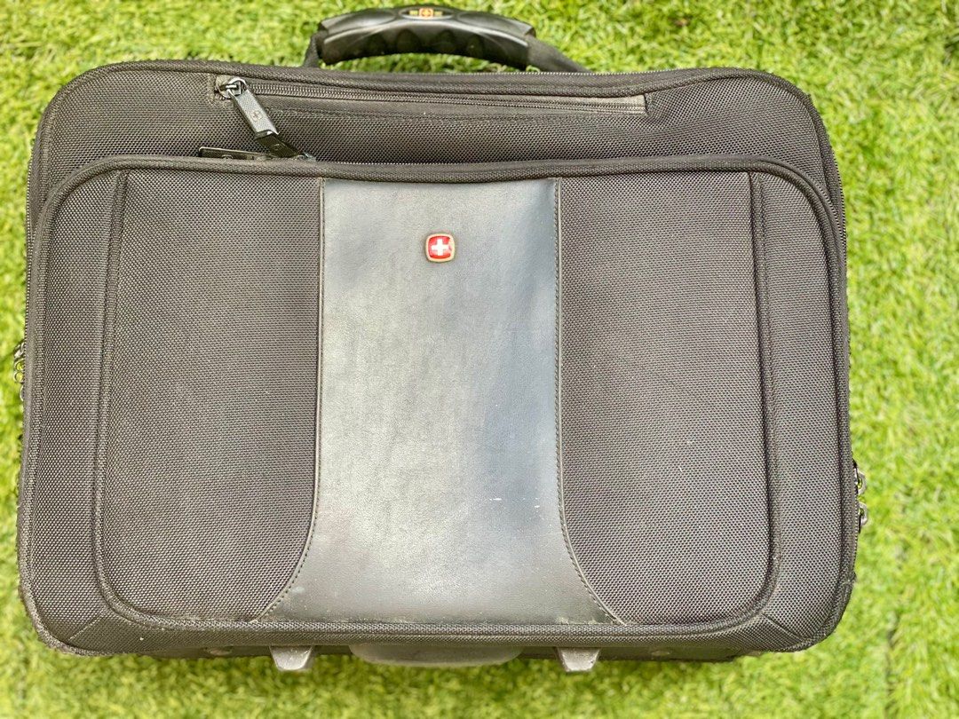 Swiss Army Laptop Carry On Bag/Luggage, Hobbies & Toys, Travel, Luggage ...