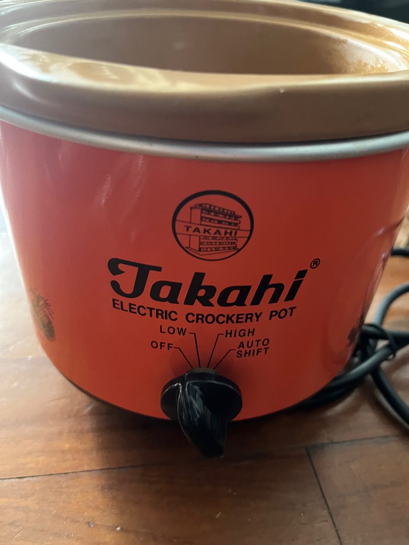 Takahi slow cooker, TV & Home Appliances, Kitchen Appliances, Cookers ...