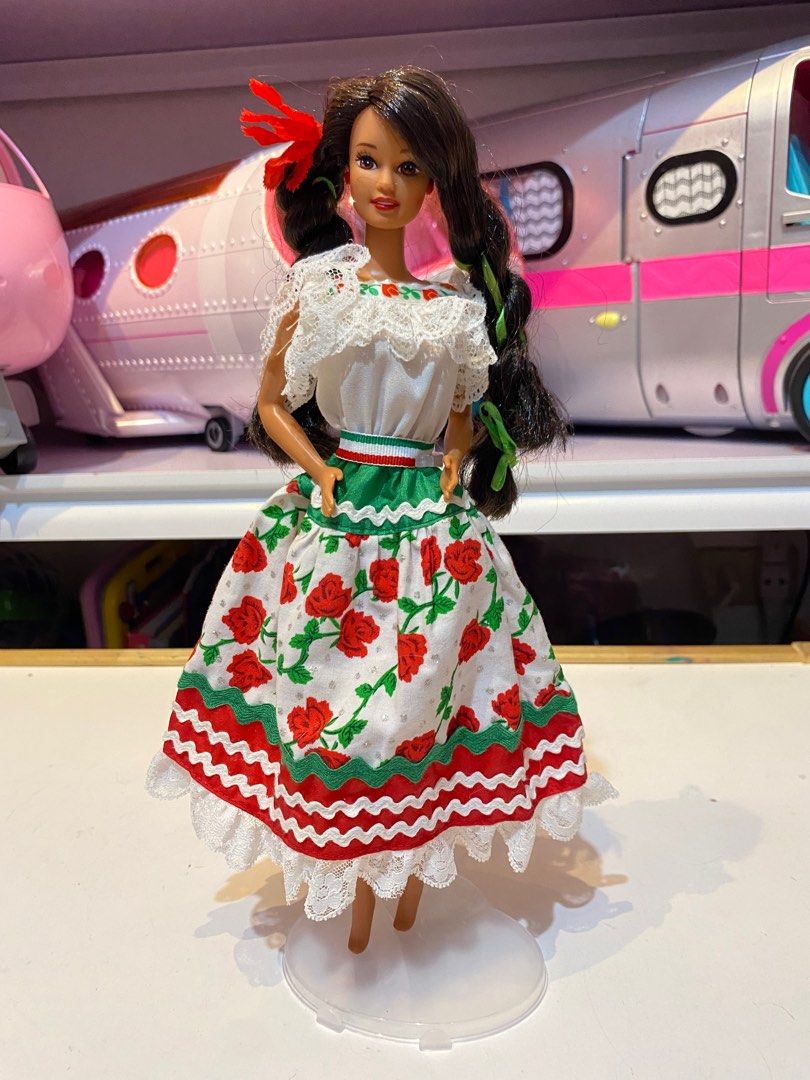 Vintage 1995 Mattel Mexican Barbie Dolls of the World Collection on ...