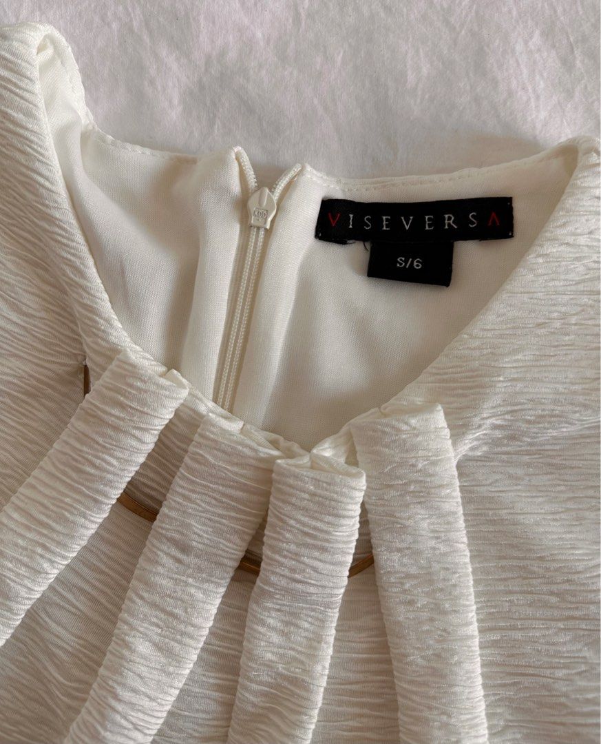 Vise Versa White Dress (SUPER PRETTY AND ELEGANT!) on Carousell