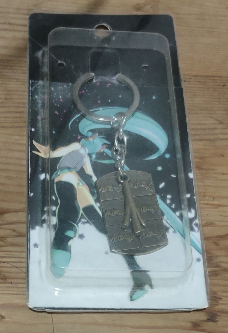 VOCALOID Hatsune Miku Keychain, Hobbies & Toys, Toys & Games on Carousell