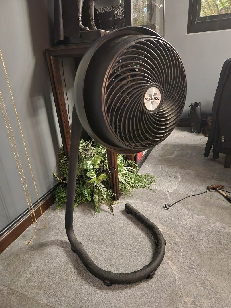 Vornado 795B Large Air Circulator, Furniture & Home Living, Lighting ...