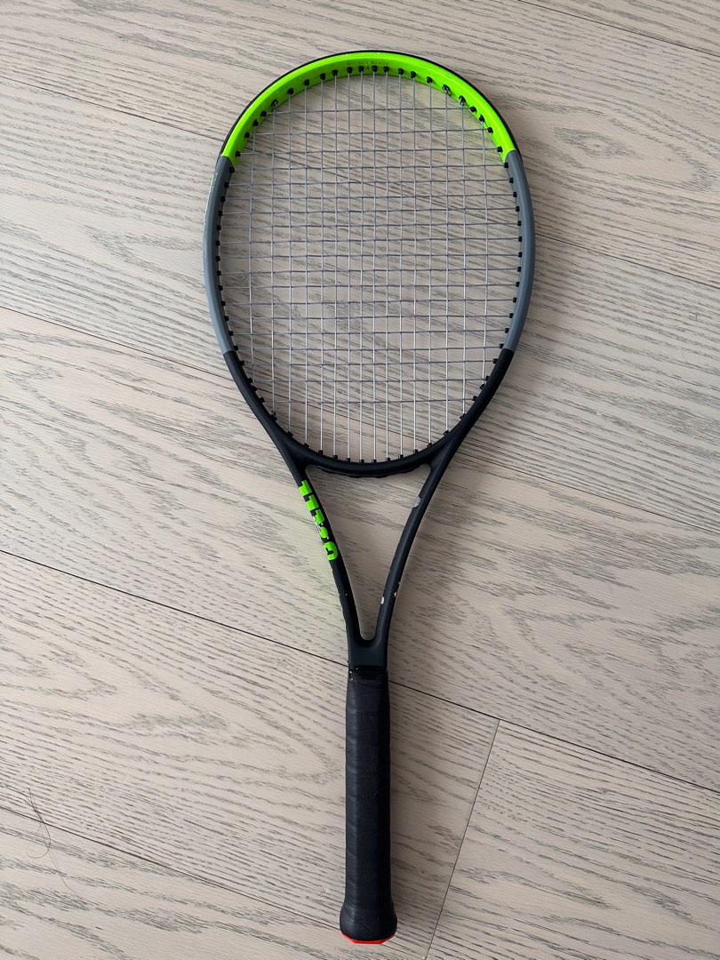Wilson Blade v7, grip 2, 98 sq head size, 運動產品, 運動與體育, 運動與體育 - 球拍和球類運動 ...