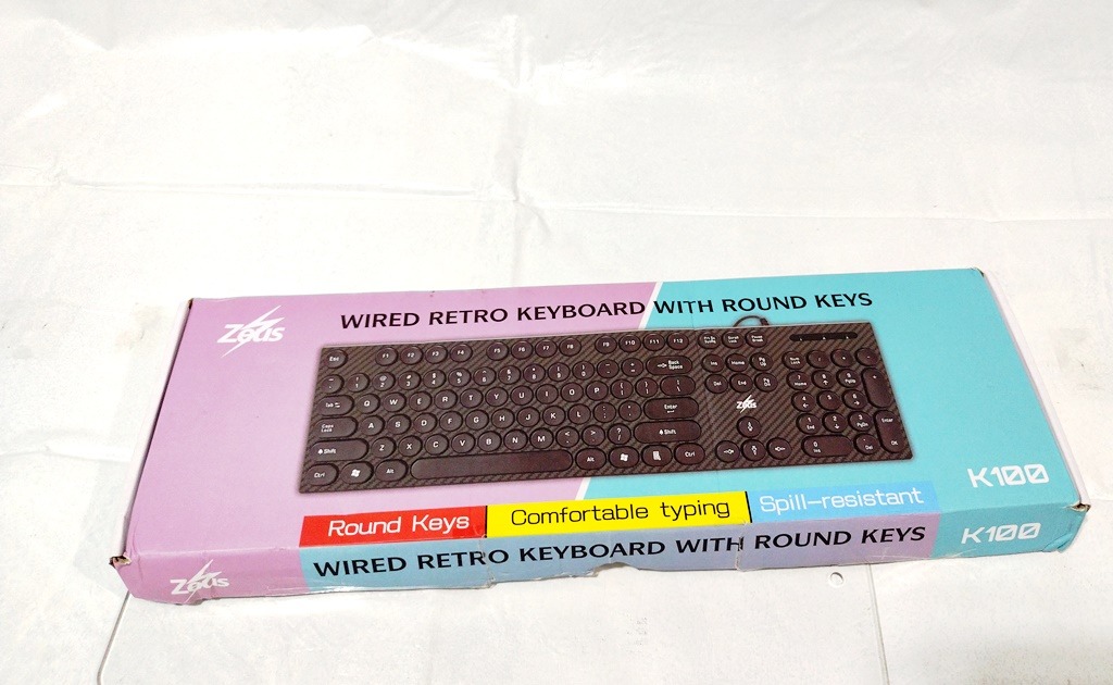 Zeus Wired Retro Spill-resistant Keyboard, Black on Carousell