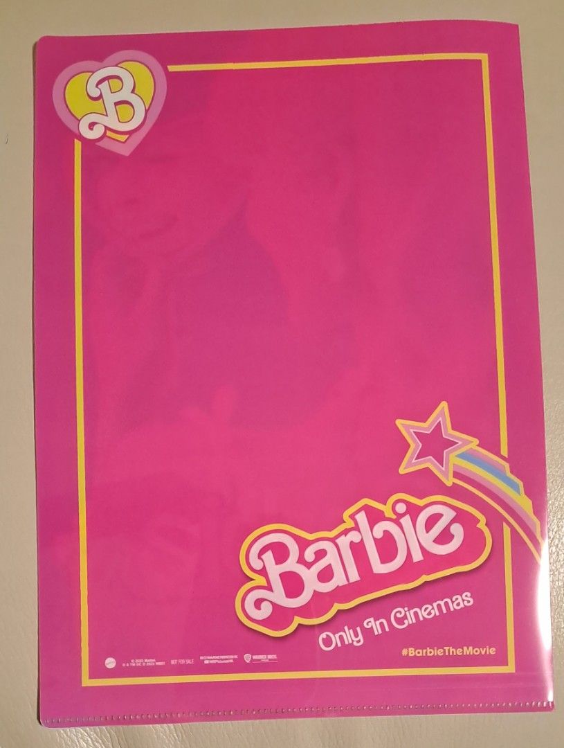 全新 Barbie the movy 芭比大電影 file 文件夾 快勞 Margot Robbie, 興趣及遊戲, 收藏品及紀念品, 明星 ...