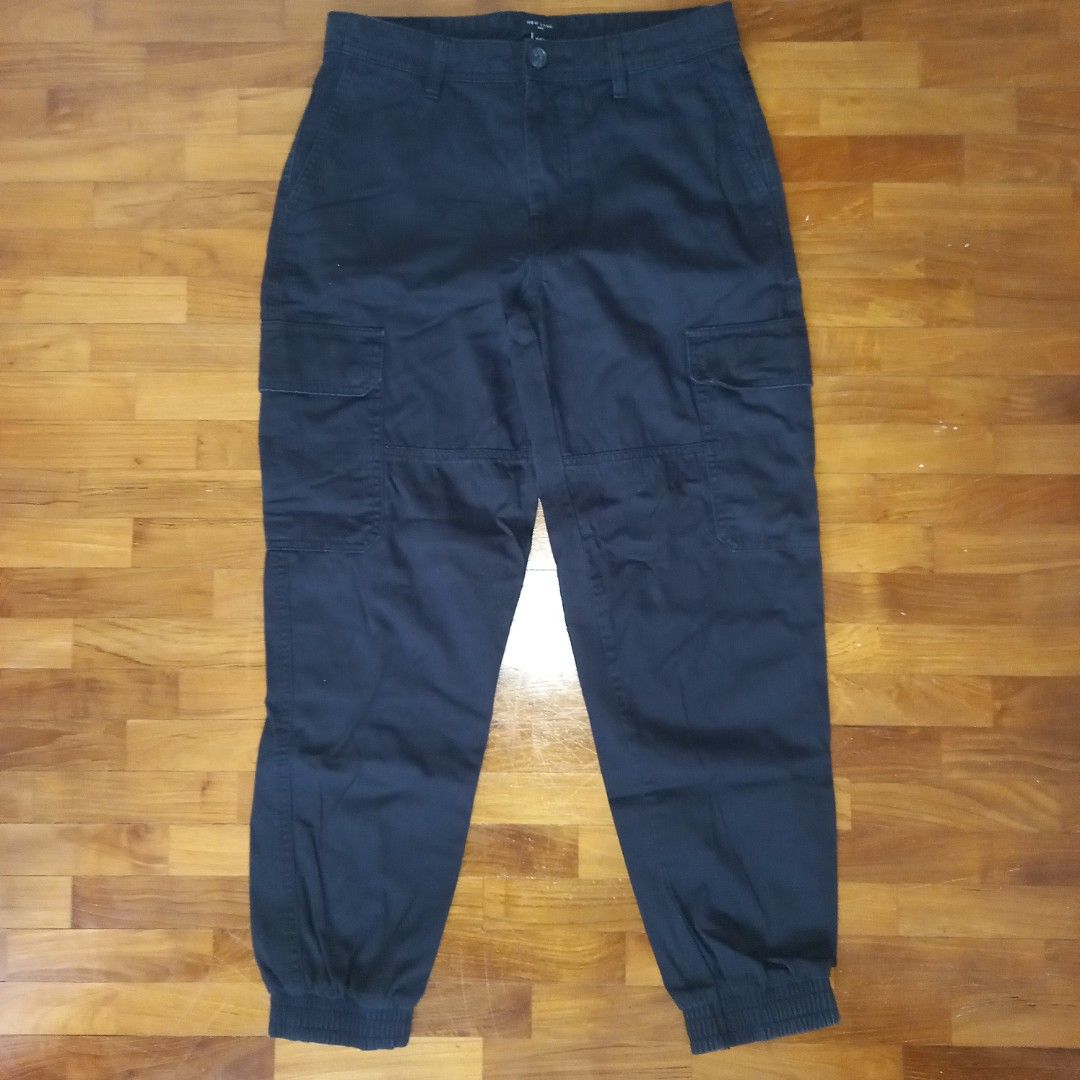 Cargo trousers, Men's Fashion, Bottoms, Trousers on Carousell