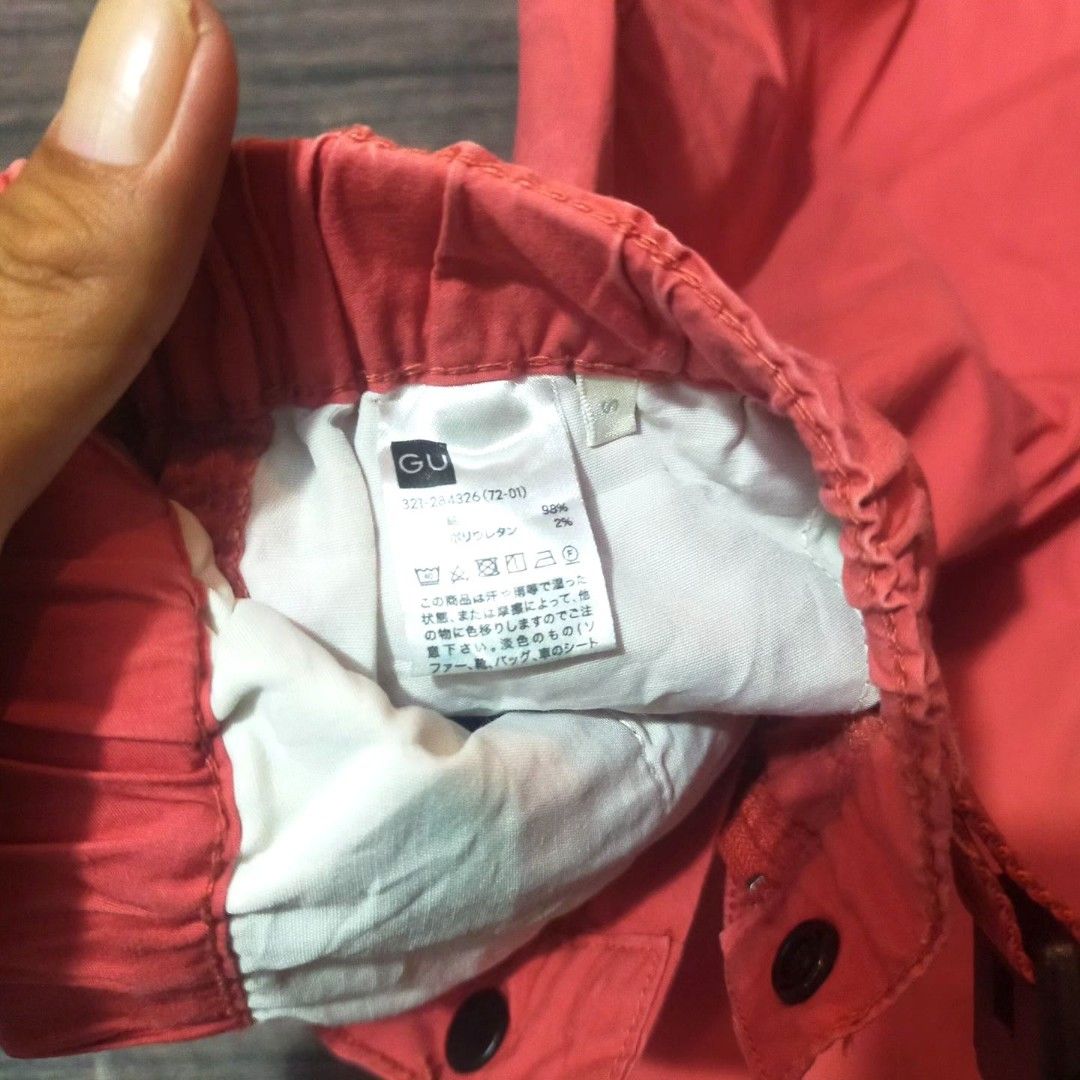 Celana Pendek Utility Uniqlo on Carousell