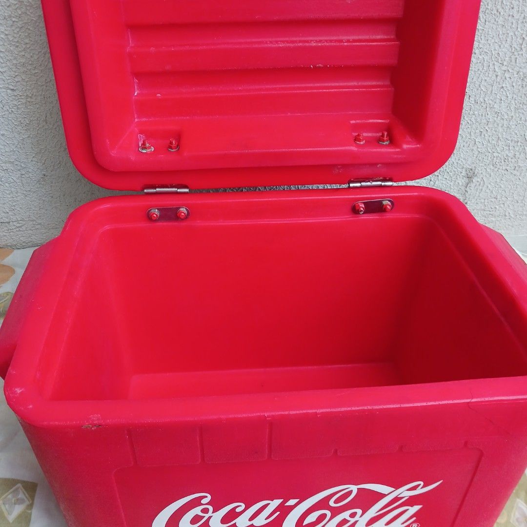 Coke Ice Cooler, Furniture & Home Living, Kitchenware & Tableware, Food ...