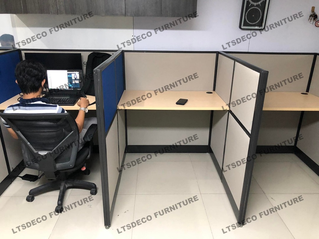 CUBICLES SHARING WORKSTATION OFFICE PARTITION FURNITURE on Carousell