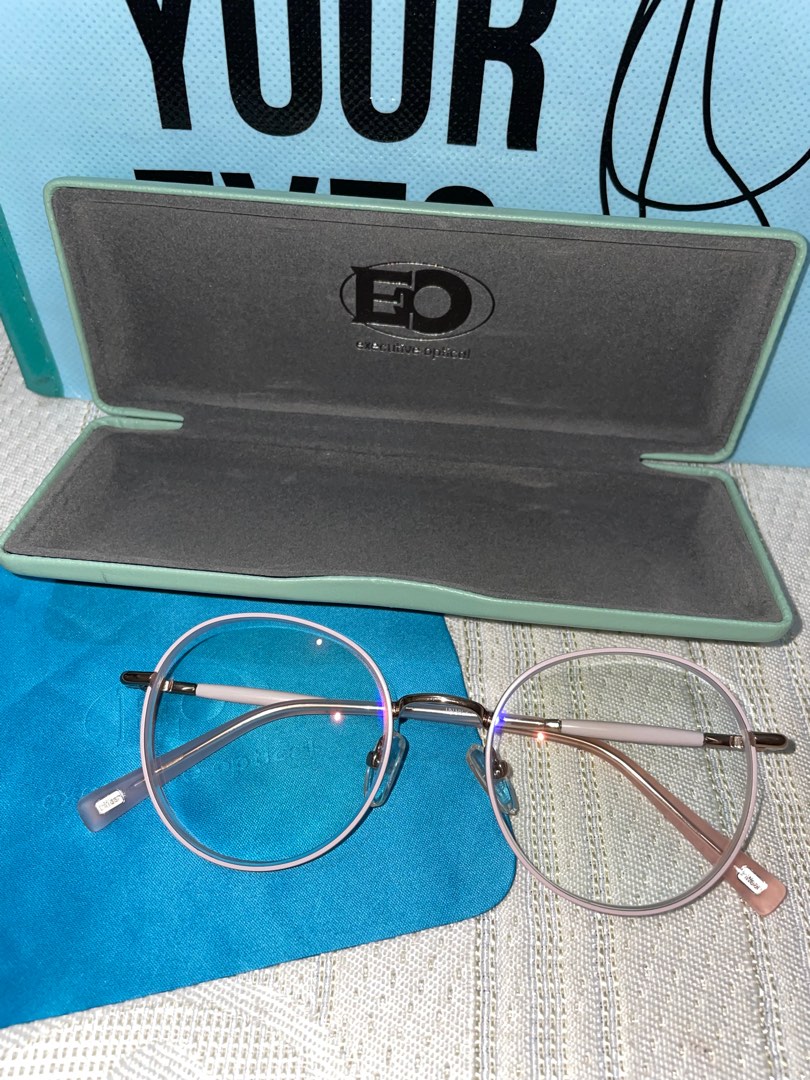 EO eyeglass (FRAME ONLY), Women's Fashion, Watches & Accessories ...