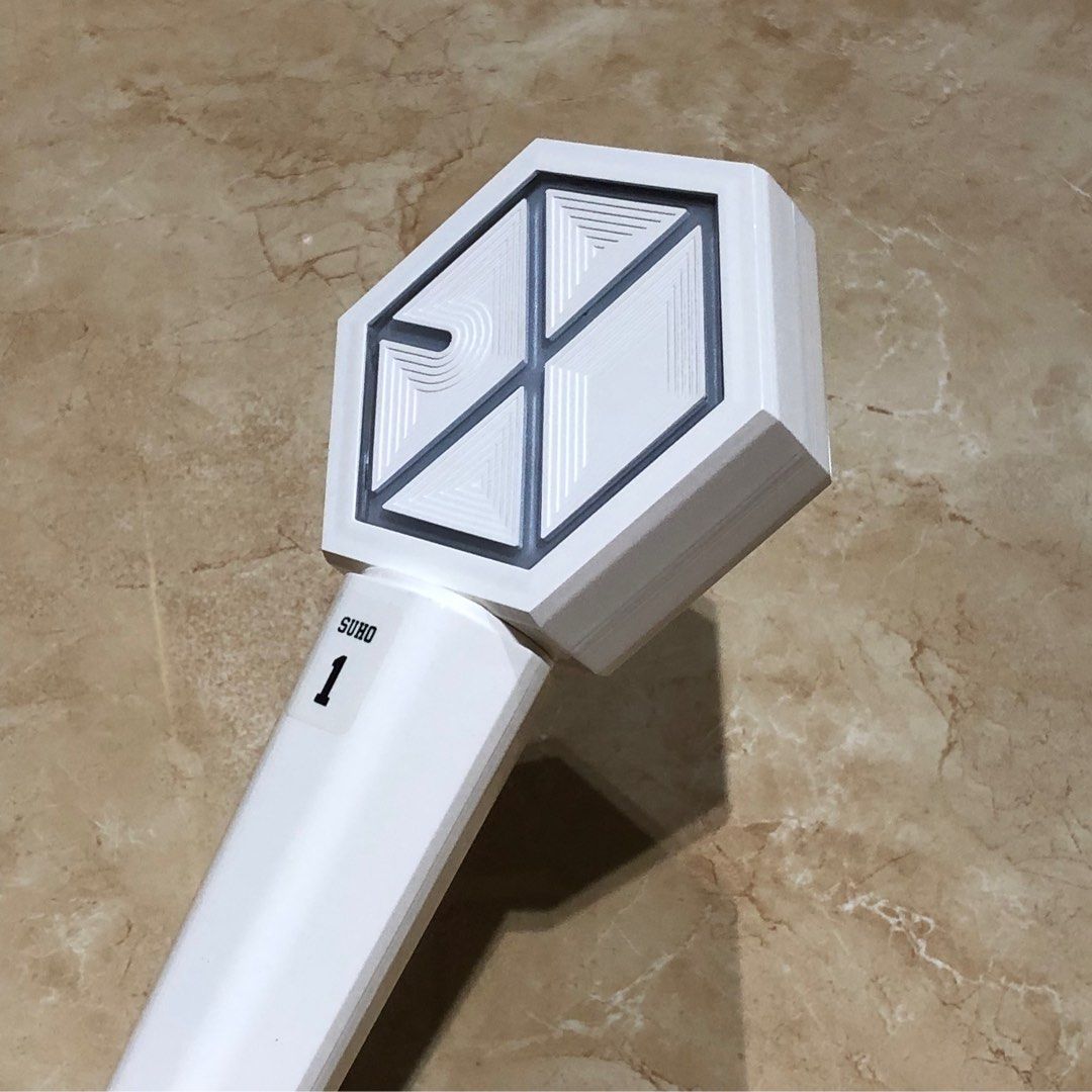 EXO OFFICIAL LIGHT STICK (VER 2), Hobbies & Toys, Memorabilia ...