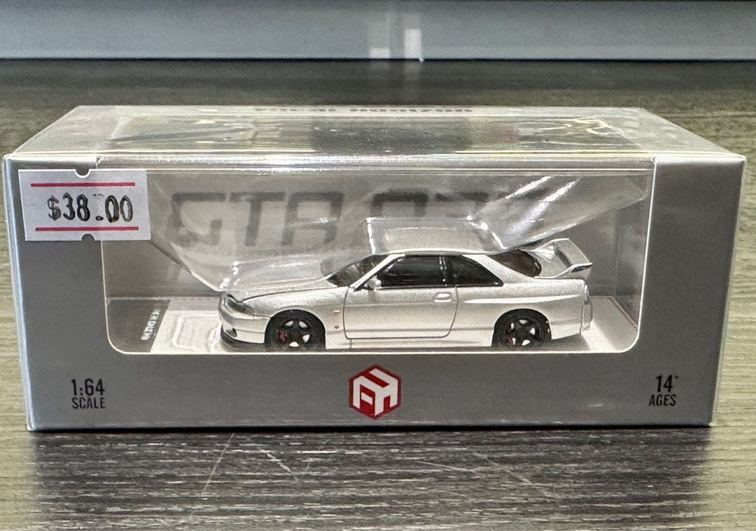 Focal Horizon 1/64 Nissan Skyline R33 GTR Silver, Hobbies & Toys, Toys ...
