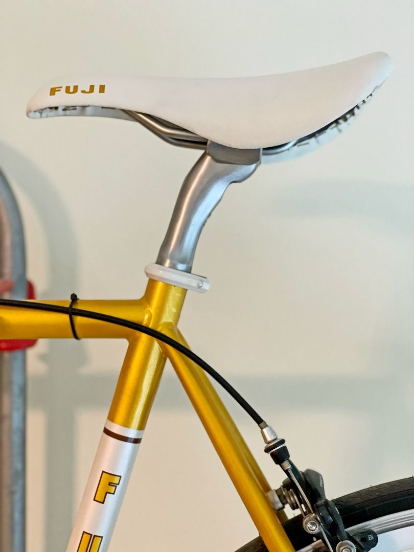 Fuji Feather single speed road bike w/ items, Sports Equipment ...