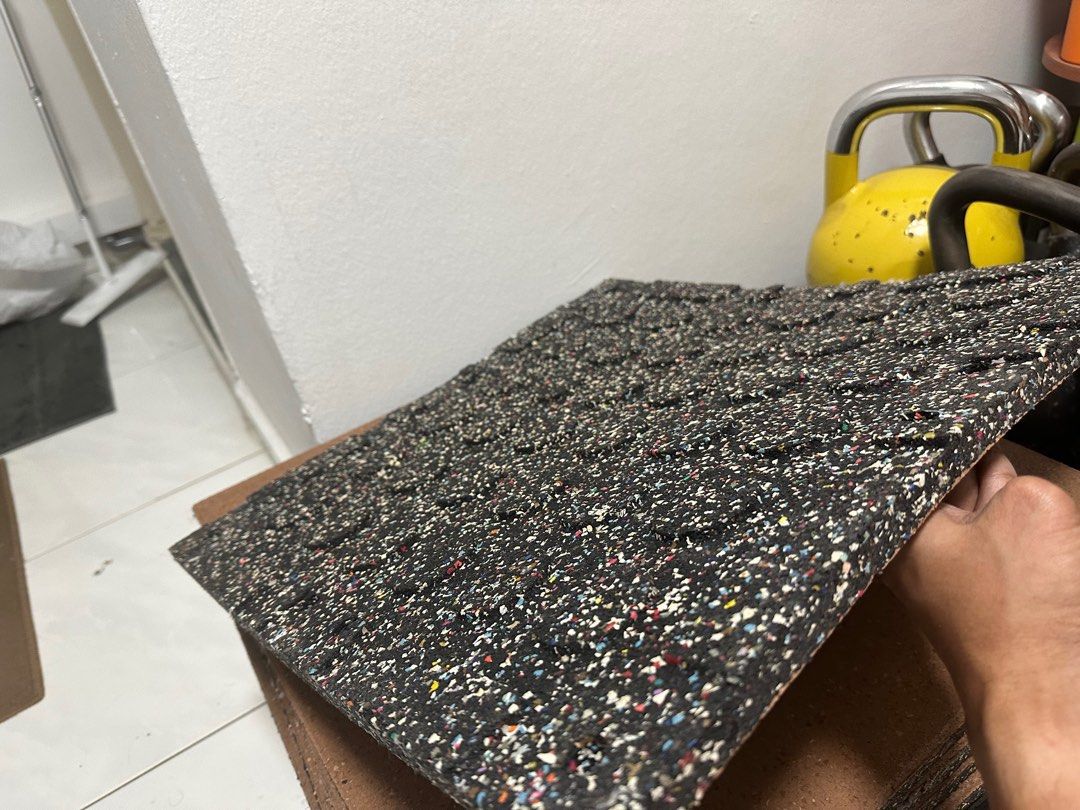 Gym floor rubber mat 50cm by 50 cm 2cm thick, Sports Equipment ...