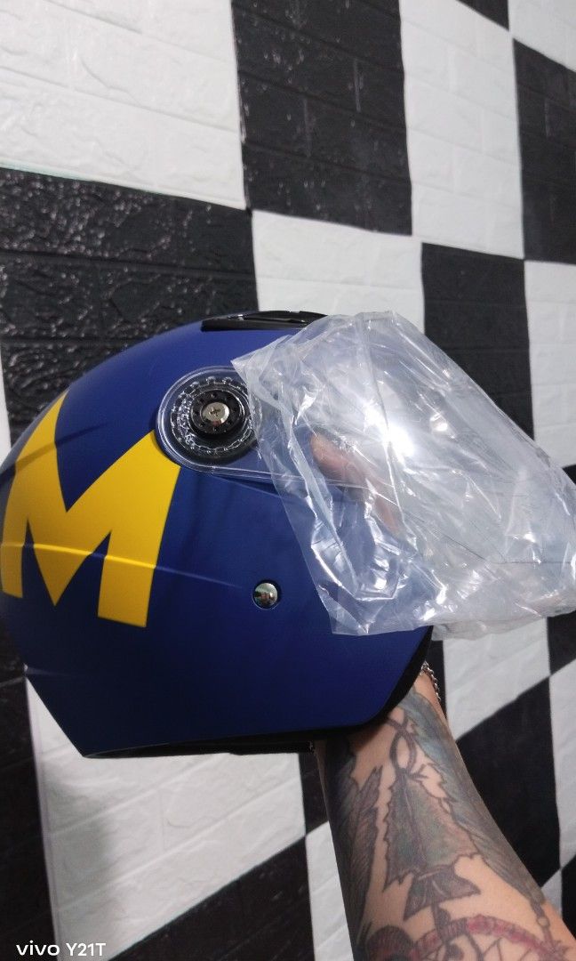 Hkc helmet, Motorbikes, Motorbike Parts & Accessories, Helmets and ...