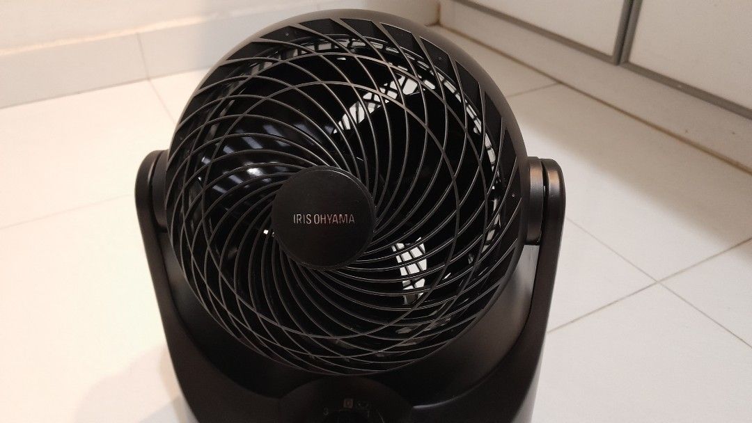 Iris Ohyama Air Circulator Fan PCF-MKM15, Furniture & Home Living ...