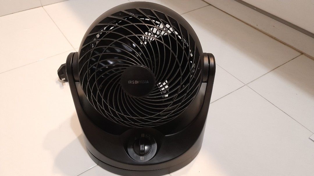 Iris Ohyama Air Circulator Fan PCF-MKM15, Furniture & Home Living ...