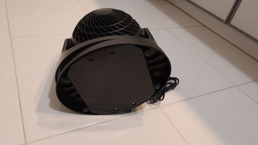 Iris Ohyama Air Circulator Fan PCF-MKM15, Furniture & Home Living ...
