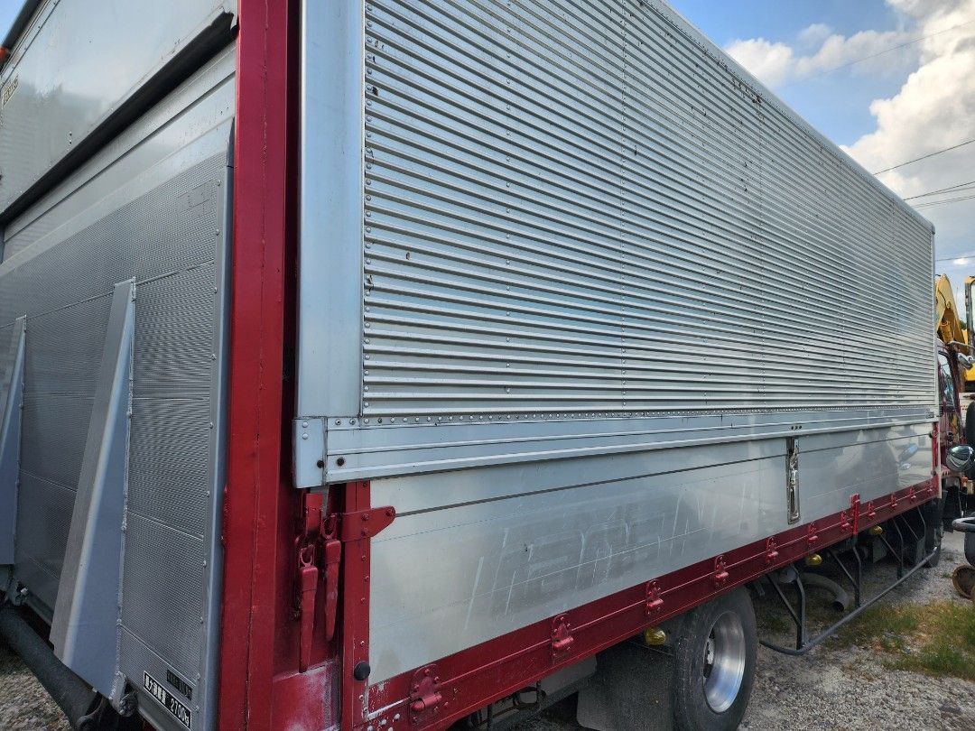 Isuzu forward wing van truck for sale, Special Vehicles, Heavy Vehicles ...