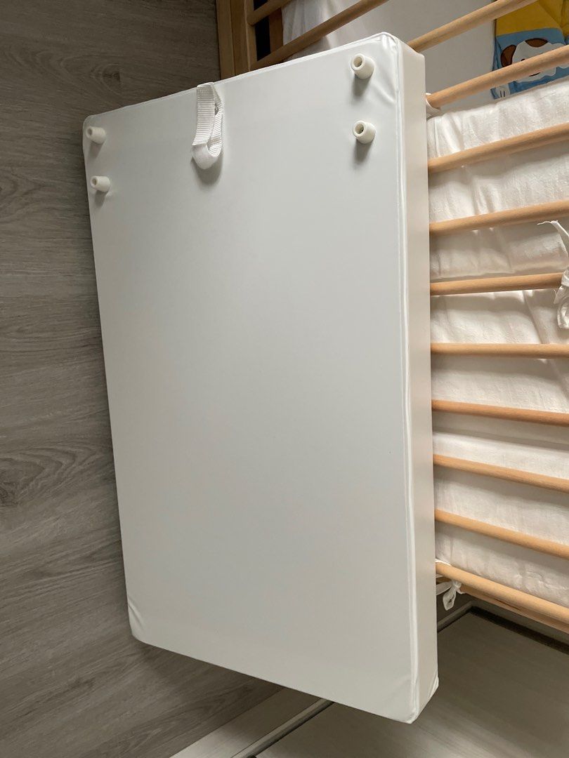 Jarrons & Co: Happy Cot Diaper Changing Board, Babies & Kids, Baby ...