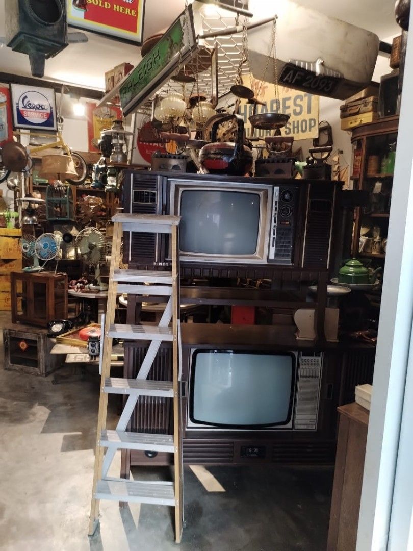 Jual beli sewa barang lama antik, Hobbies & Toys, Collectibles ...