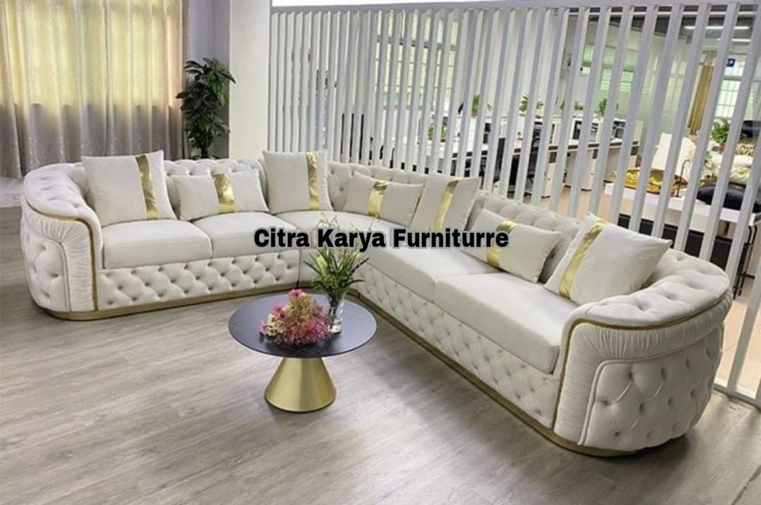 Kursi sudut sofa sudut modern, Perabotan Rumah di Carousell
