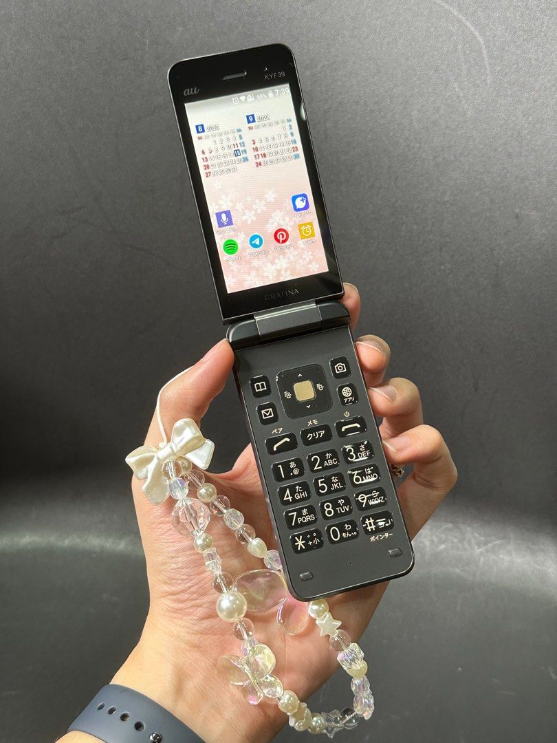 Kyocera Gratina KYF39 Keitai Flip Phone Docomo, Mobile Phones & Gadgets ...