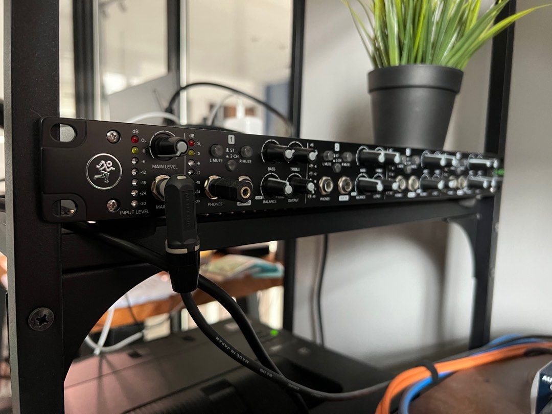 Mackie HM-400 4 Channel Headphone Amplifier, Audio, Soundbars, Speakers ...