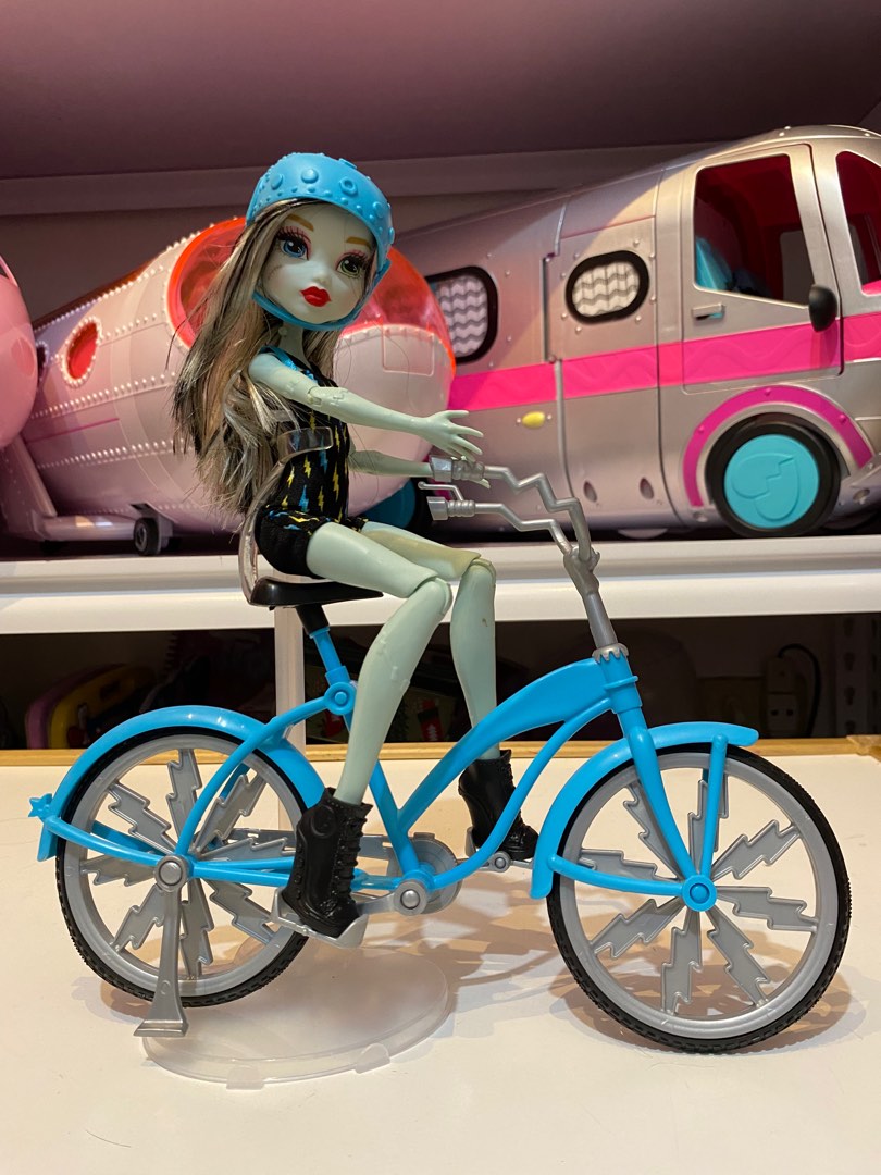 Mattel Monster High Boltin' Bicycle Frankie Stein Doll & Vehicle ...