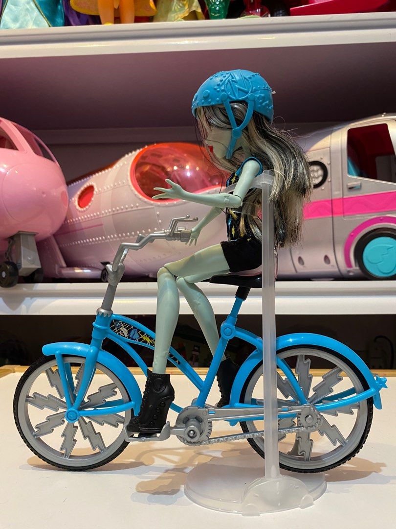 Mattel Monster High Boltin' Bicycle Frankie Stein Doll & Vehicle ...