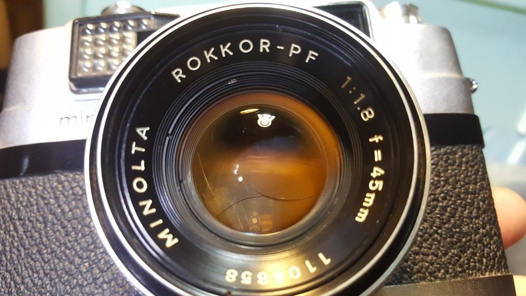 Minolta V3 film camera with Minolta Rokkor-PF 1:1.8 f=45mm lens ...