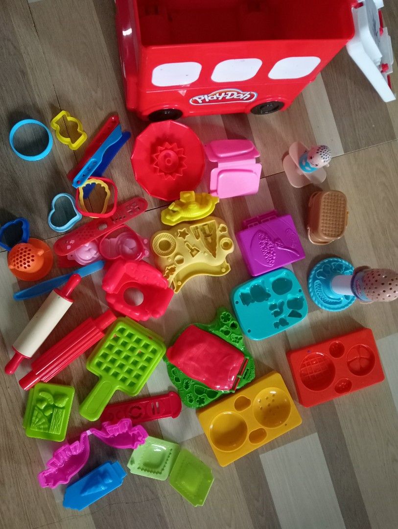 Play-Doh Bus and Molders on Carousell