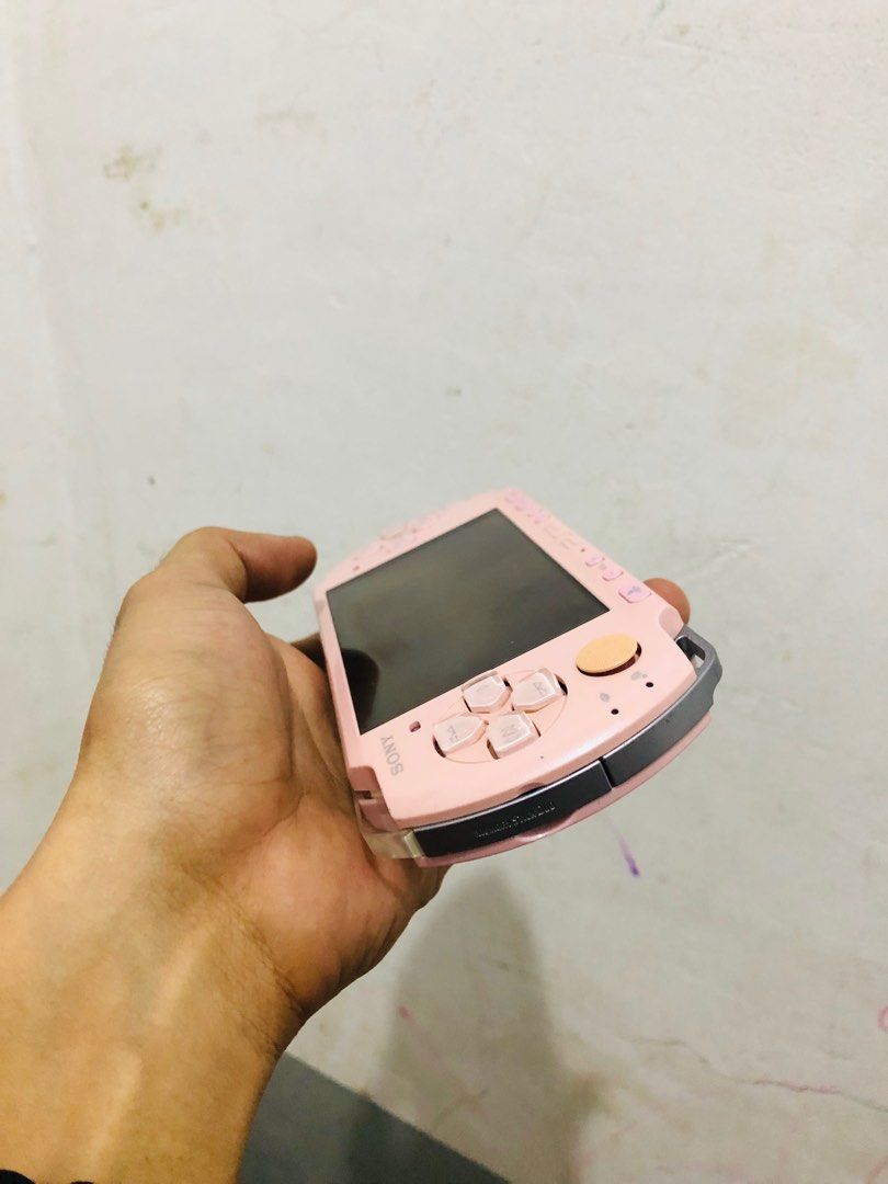 Psp 3k series pink edition, Video Gaming, Video Game Consoles ...