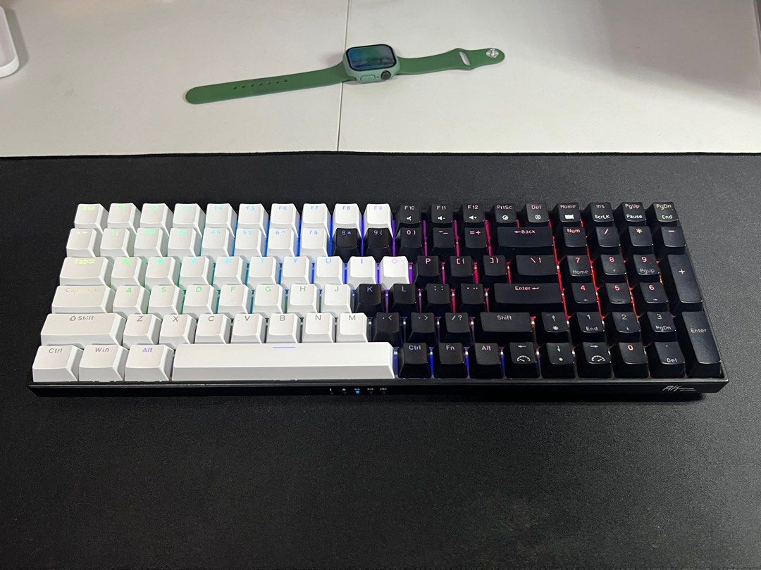 ROYAL KLUDGE RK100 TriMode RGB Gaming Mechanical Keyboard 100 Keys ...