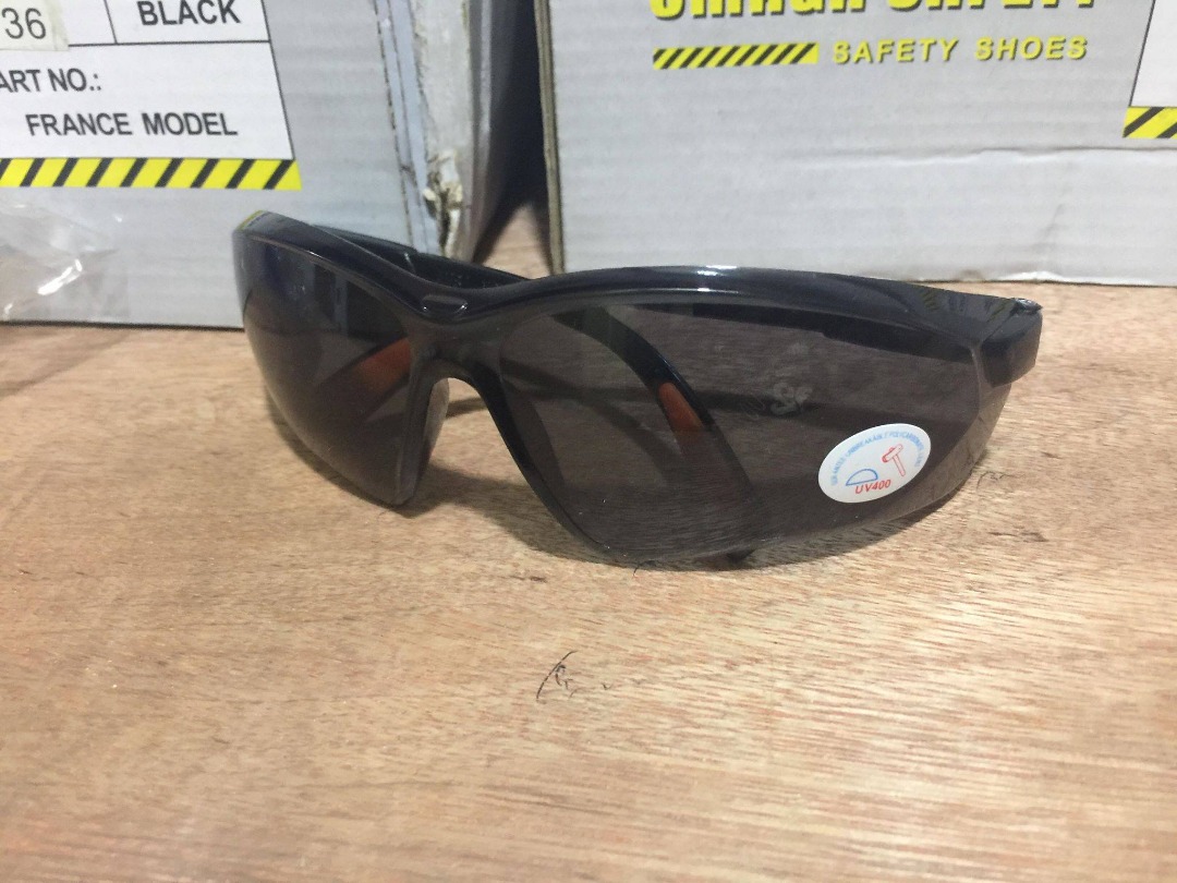 Safety Spectacles Dark UV400, Men's Fashion, Watches & Accessories ...