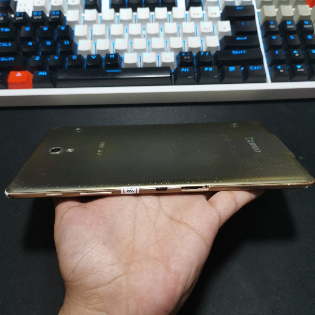 SAMSUNG Galaxy Tab S 8.4 SM-T700 | Item Code: 94 on Carousell
