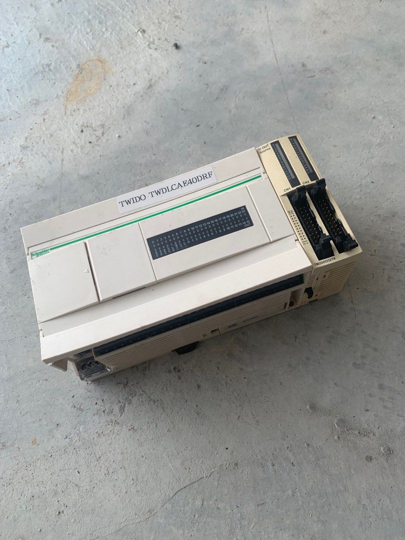 Schneider Twido TWDLCAE40DRF, Computers & Tech, Office & Business ...