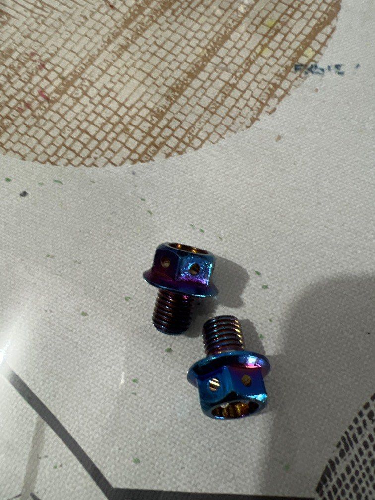 Side Mirror screw (Yamaha), Motorcycles, Motorcycle Accessories on ...