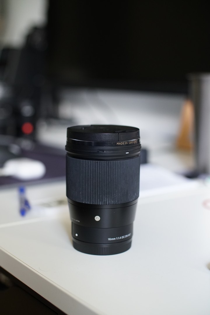 Sigma 16mm F1.4 DC DN (SONY), Photography, Lens & Kits on Carousell