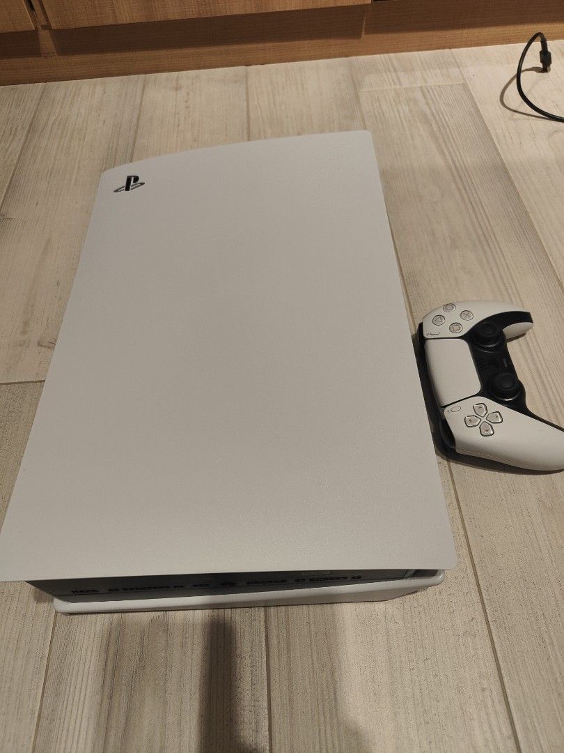 Sony ps5 disc edition full set with box, Video Gaming, Video Game ...