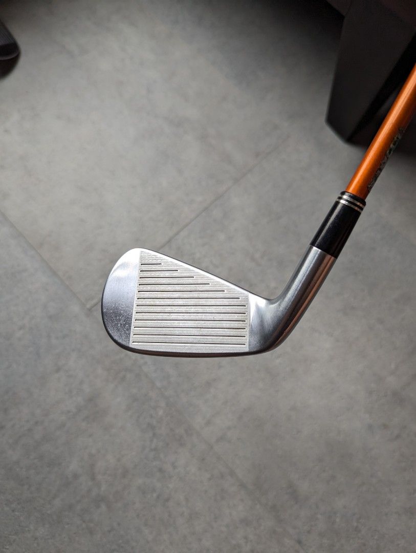 Srixon U65 Utility 4 Iron (SR flex graphite shaft, single golf club ...