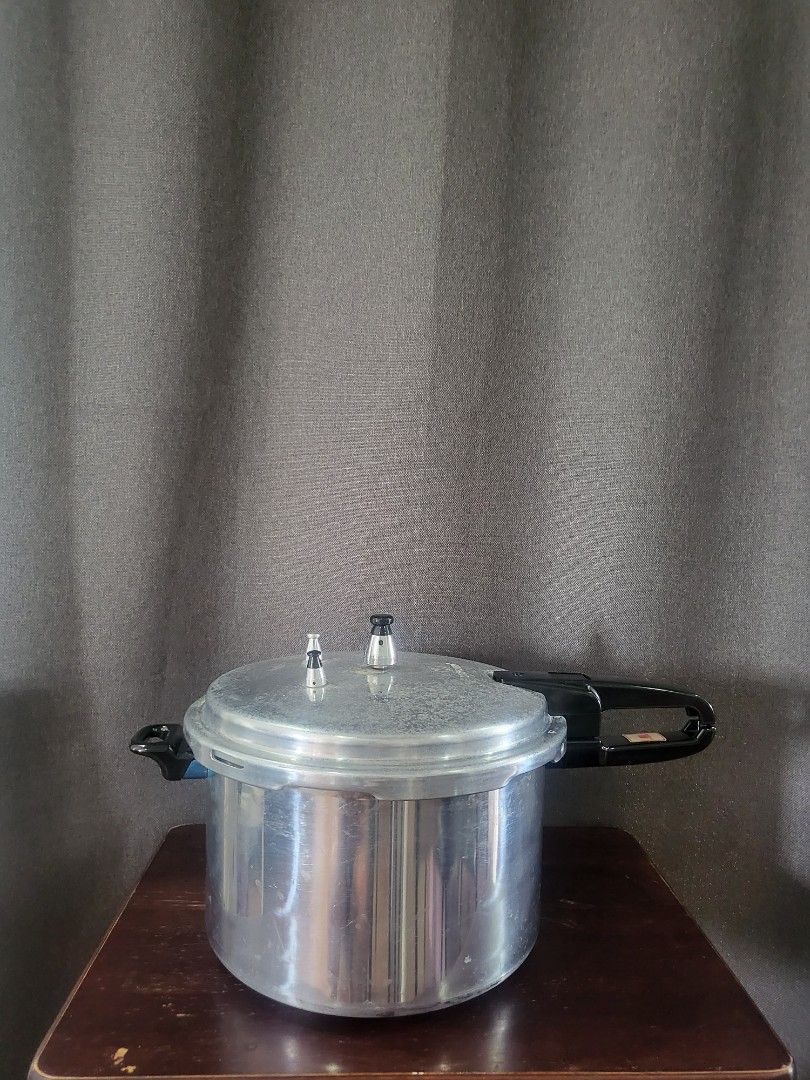 Standard Pressure Cooker, Furniture & Home Living, Kitchenware ...