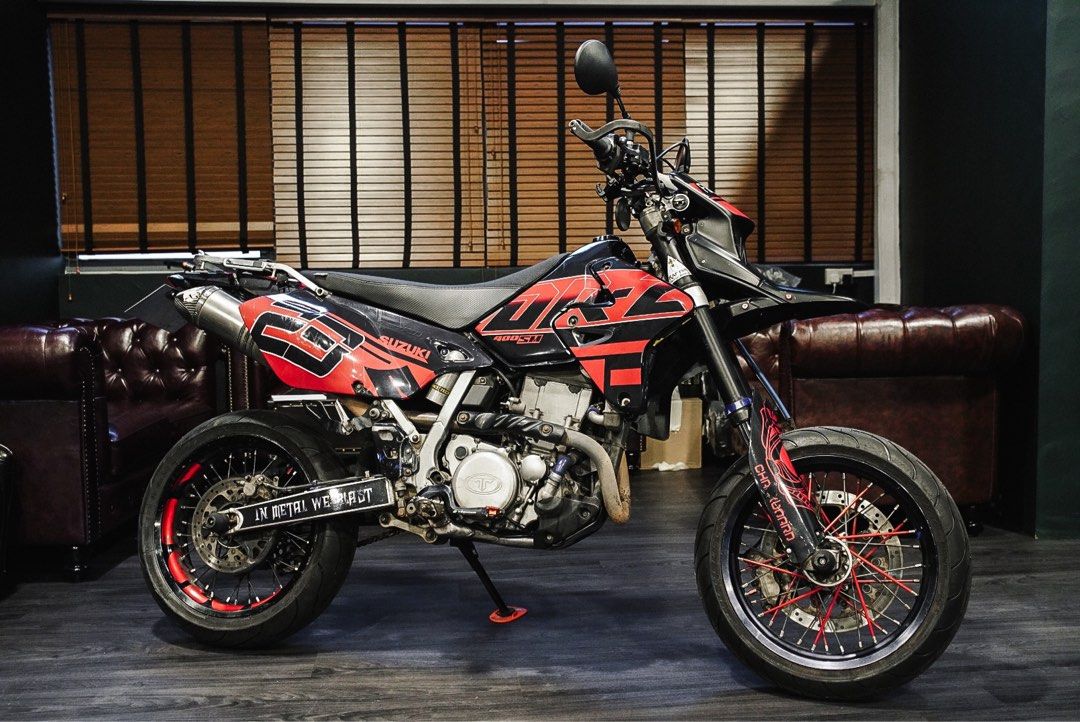 Suzuki DRZ400 SM, Motorcycles, Motorcycles for Sale, Class 2A on Carousell