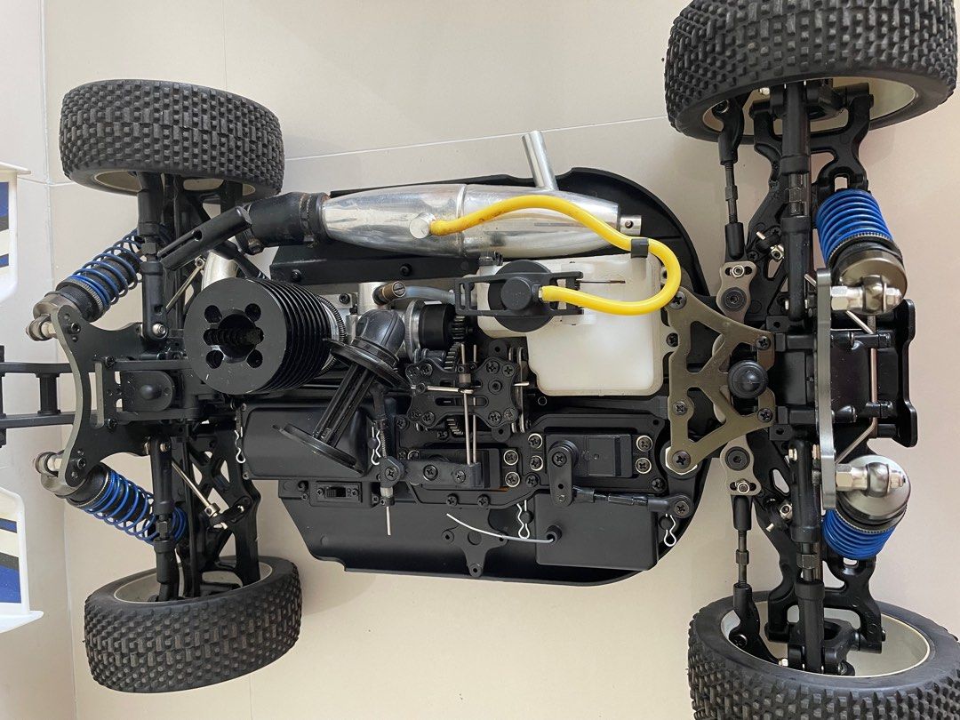 Turnigy 1/8 Ramble nitro rc buggy not Kyosho Tamiya yokomo, Hobbies ...